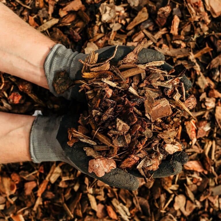 Play Bark Chippings Decorative Bark Mulch Bulk Bags Rolawn